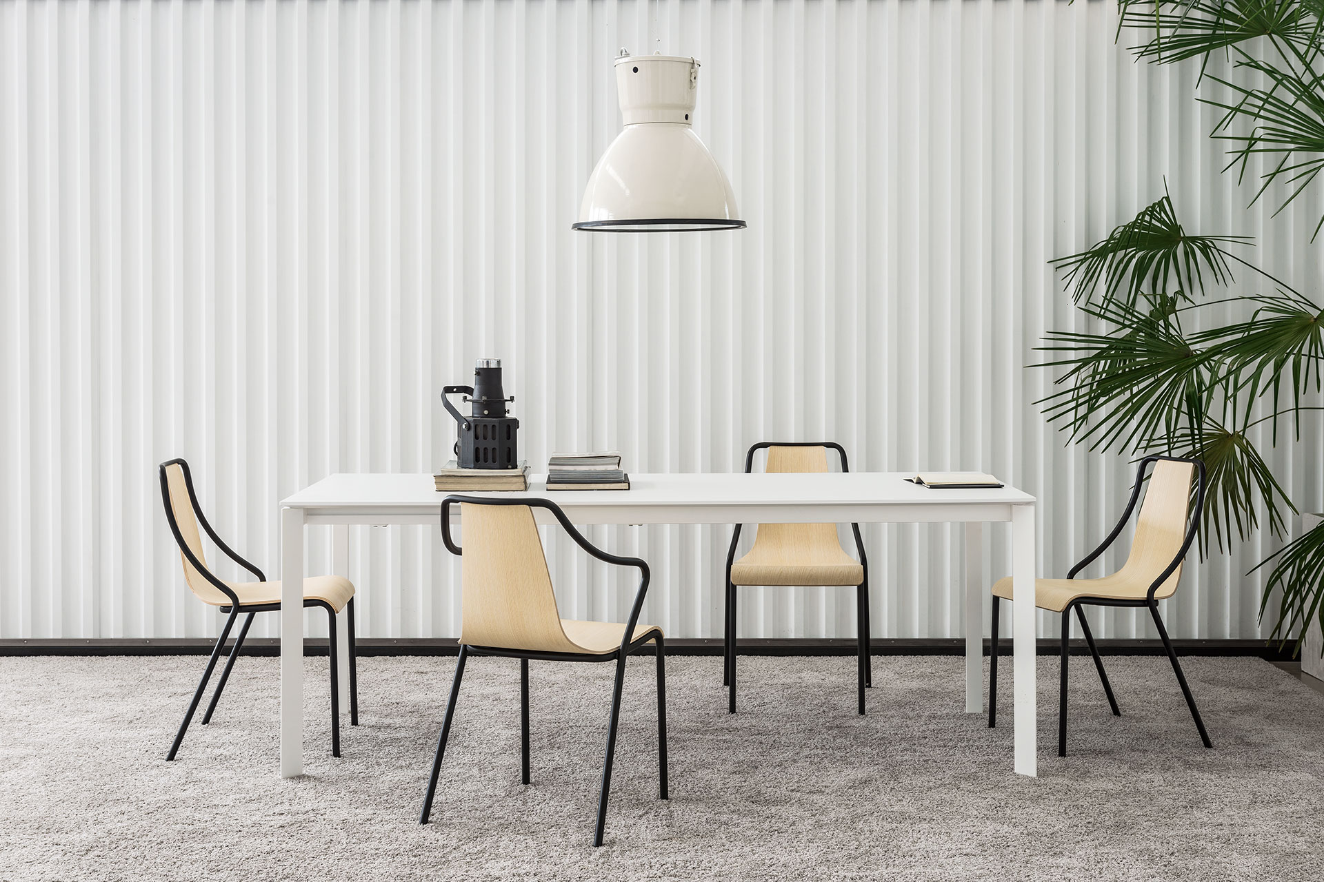 Dizajnerski stolovi i stolice | Exclusive Design | Salon namještaja Pula